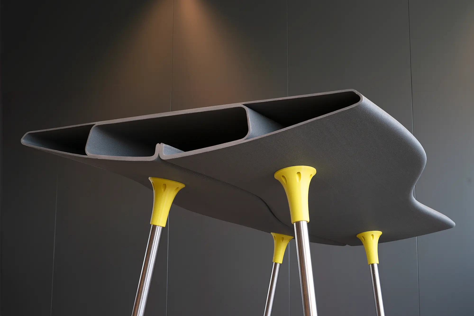 Wwwave 3D Printed tables from waste plastic - Groen & Boothman